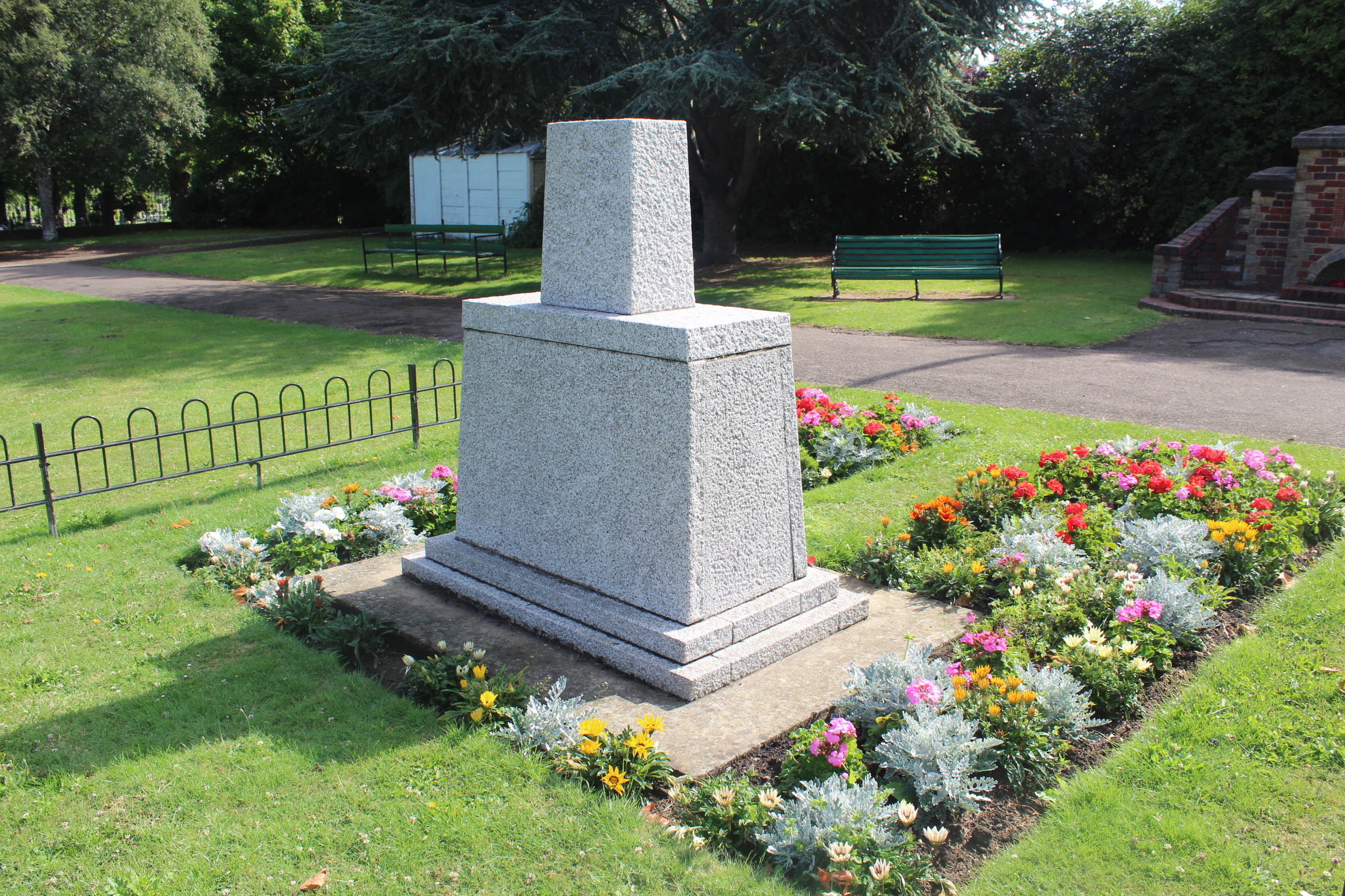 SWANSCOMBE - War Memorials Online